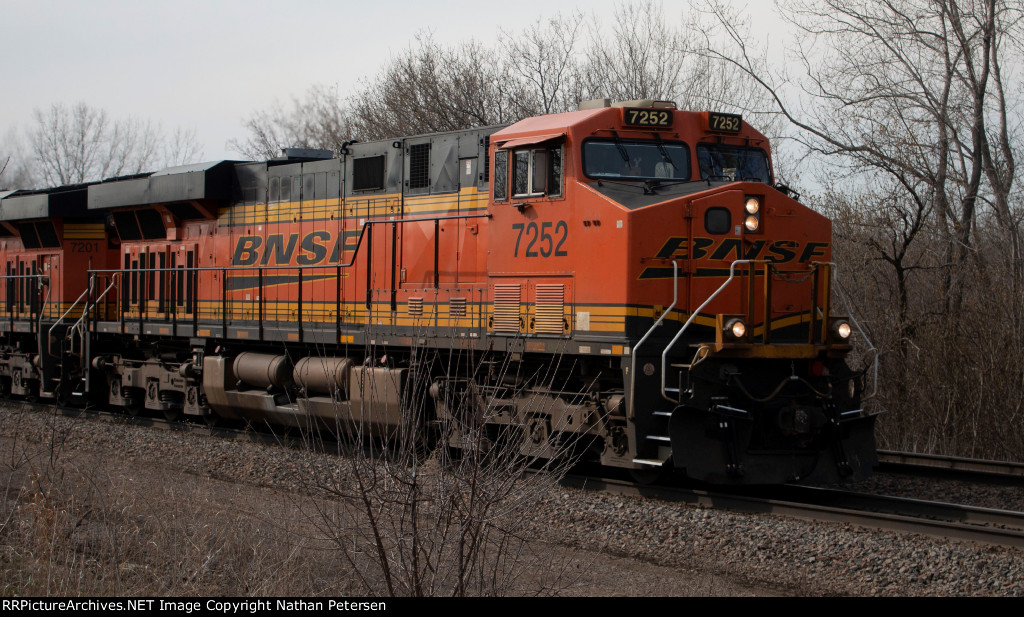 BNSF 7252